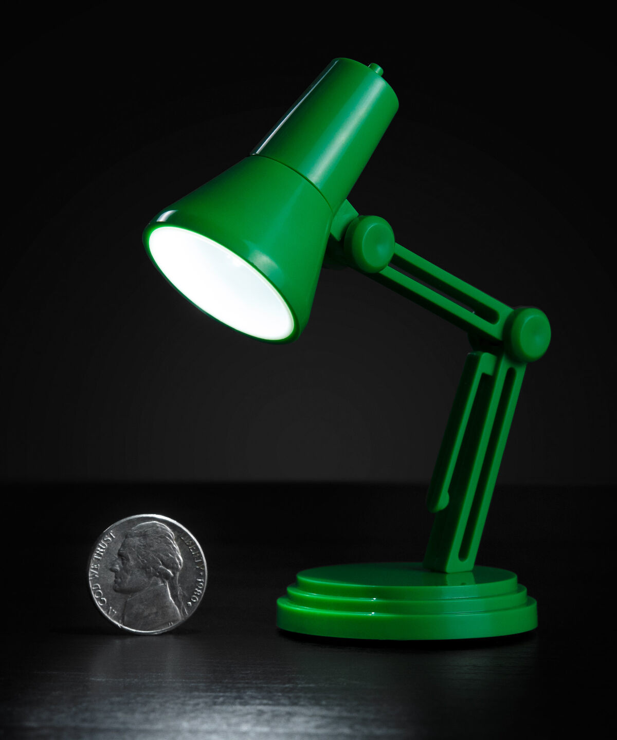World's Smallest Desk Lamp: A delightful little lamp to dazzle your desk!