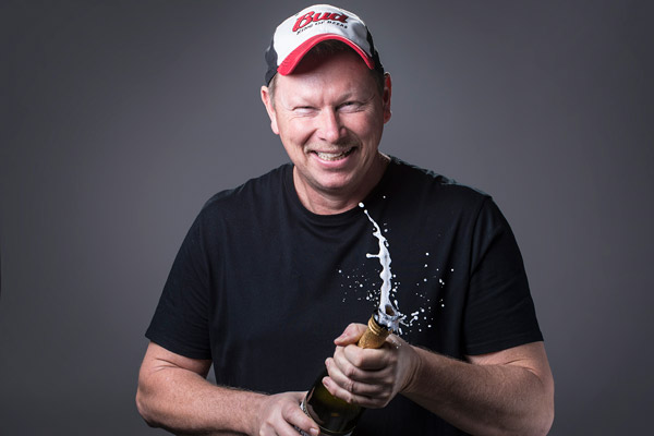 Vat19.com: Meet the Vat19.com Staff